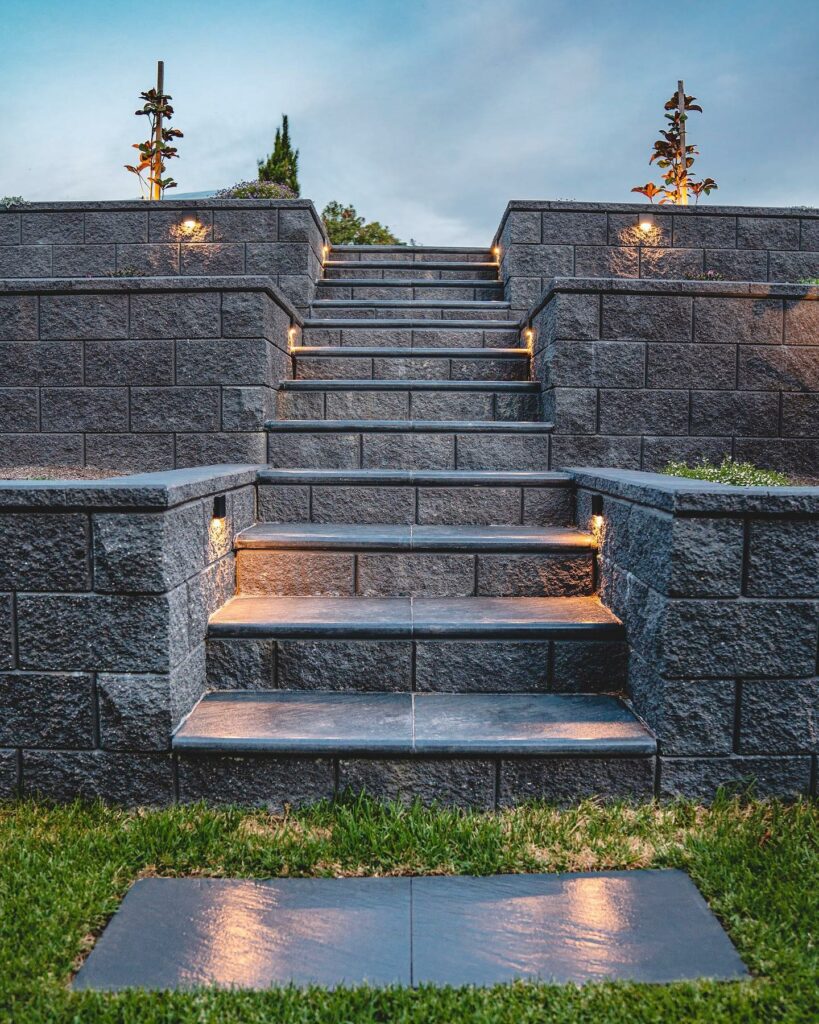 Natural Impressions® Flagstone Retaining Wall Adbri Masonry